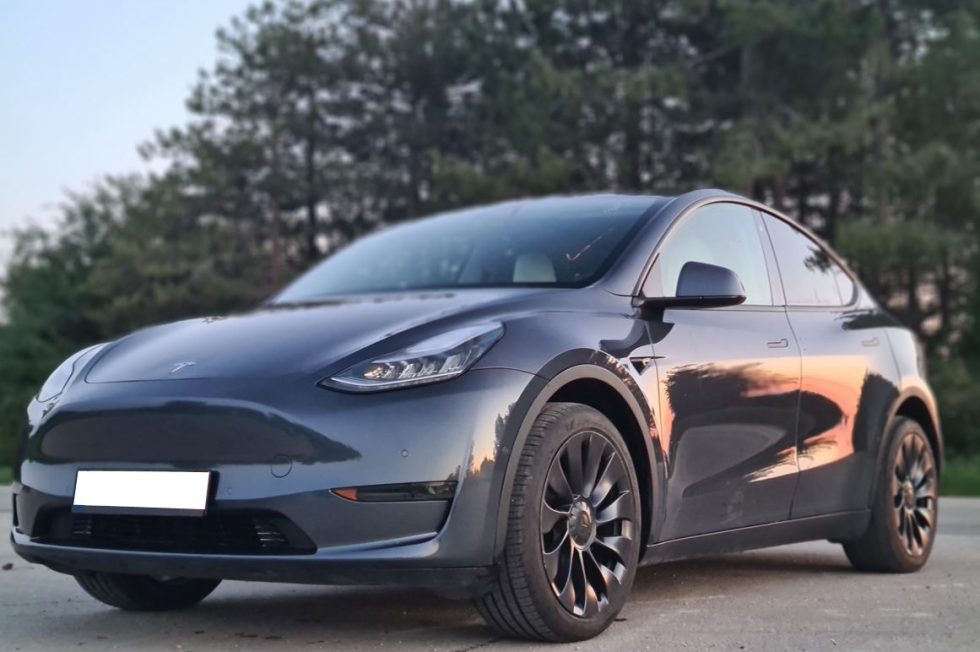 Tesla - Dream Cars 77